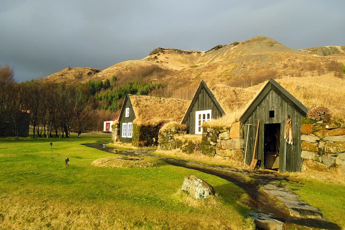 Skogar and Skogafoss - Iceland-Dream.com